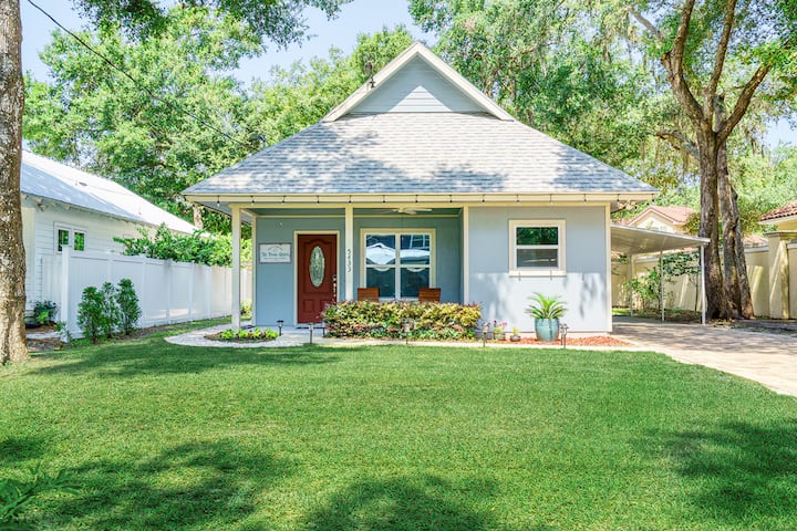 Cozy Beach Cottage-amelia Island - American Beach, FL