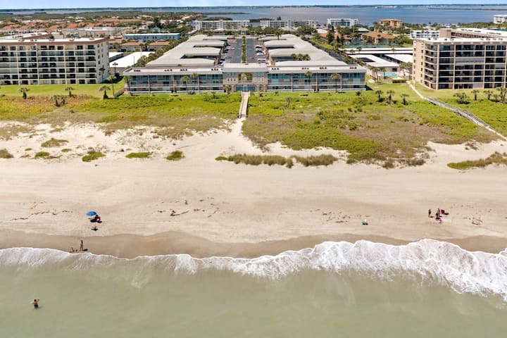 Beach Resort: Heated Pool & Private Beach Access - Cocoa Beach, FL