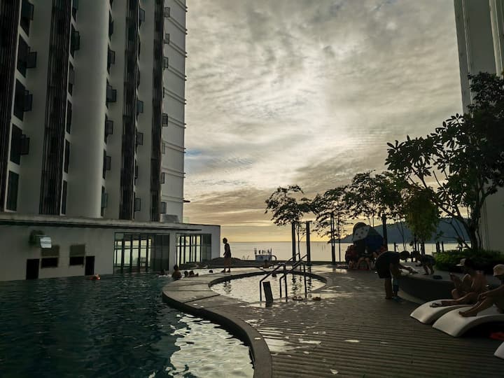 Comic Homestay @ The Shore - Kota Kinabalu