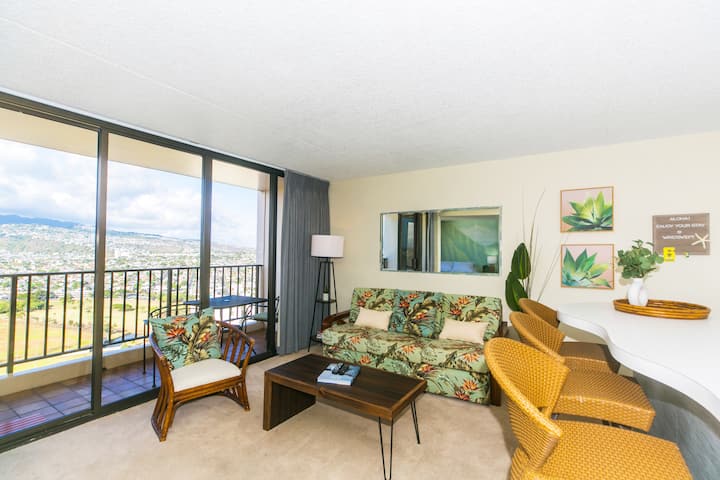 Windswept In Waikiki - 35th Floor - Free Parking - Honolulu, HI