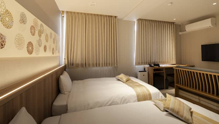Non-smoking/moderate Twin Room /2 Ppl - 오즈시