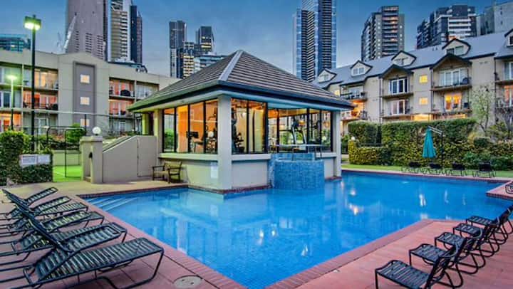 Paradise In Melbourne - Melbourne