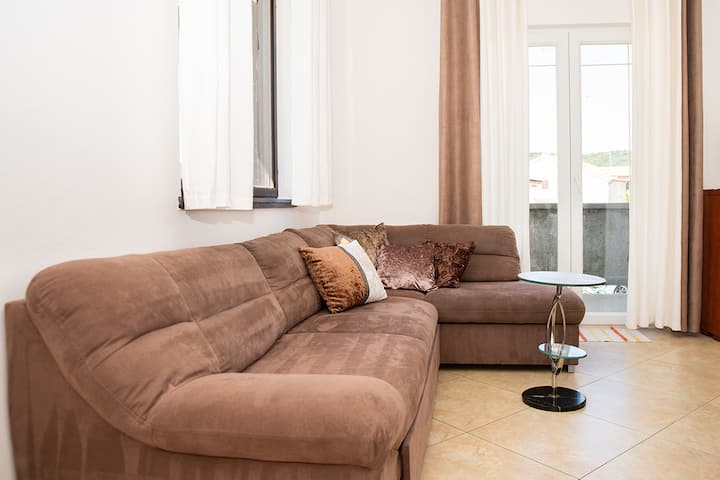 Apartman Mira I Denis - Lopar