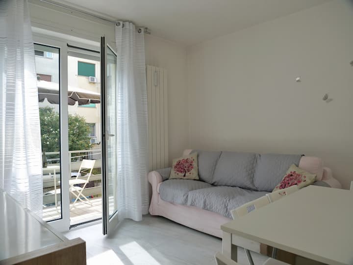 Fiore Di Mare - Delizioso Bilocale Con Posto Auto - Grado