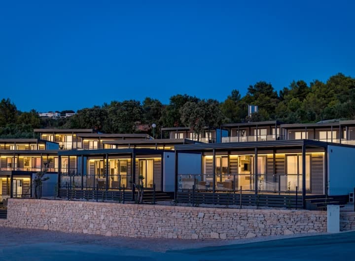 Mobile Home W Sea View & Terrace - Primošten