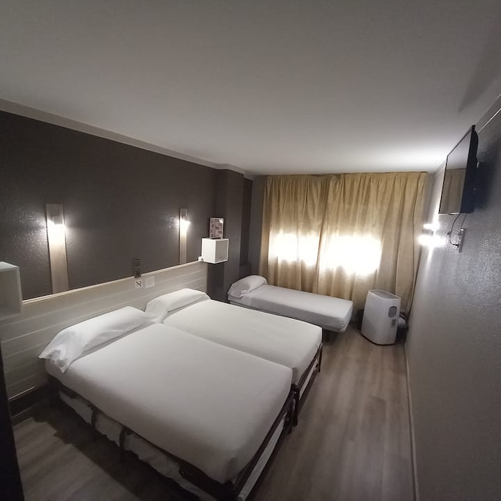 Hotel Hmc K-ena 3 Estrellas Centro Andorra - Andorra la Vella