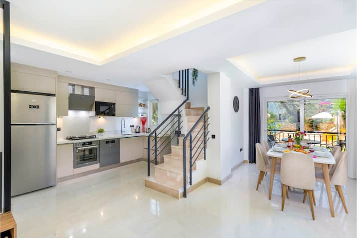 Luxury 2-bedroom Apt. In Kalamar Bay, 5 Min To Sea - Kalkan