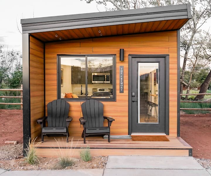 The Fremont - Studio Tiny Home - Torrey, UT