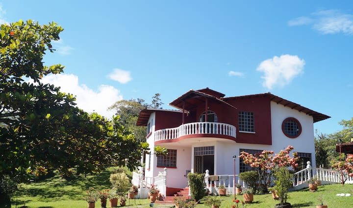 Casa Campestre El Rosal - La Paz, Colombia