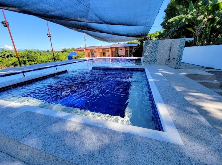 Wilmel's Farm Resort, Apartment 1 W/ Pool Access - Tiaong