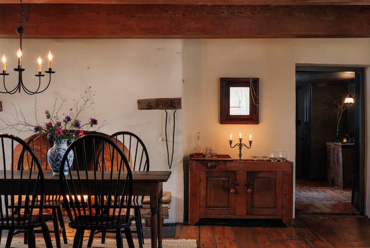 Historic Hudson Valley Stone House - Catskill, NY