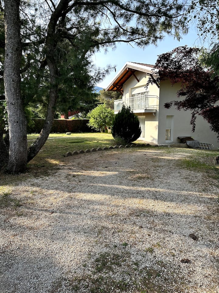 Gîte En Extension De Maison, Entre Lac Et Montagne - Thonon-les-Bains