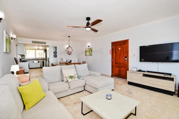 Gem - Ocean Front, 3 Bed/ 3 Bath, Wi-fi & Grill - Punta Cana