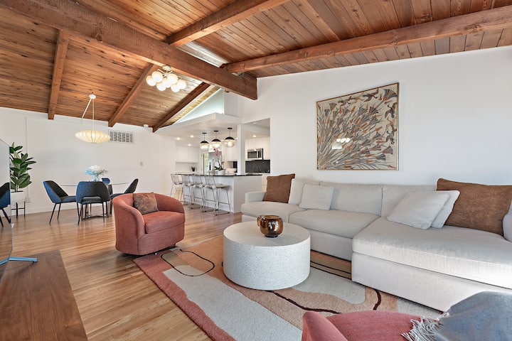 Mid-century Modern Gem In Pdx/lo - West Linn, OR