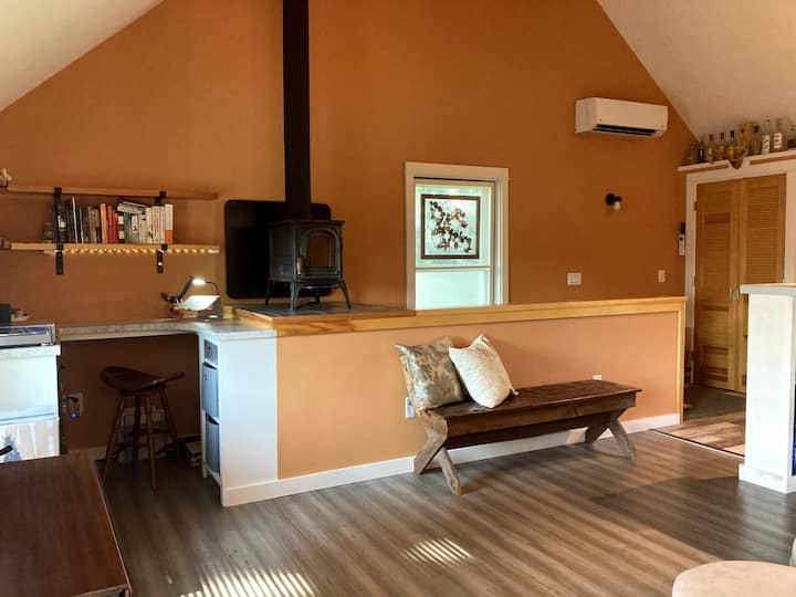 Modern Cabin Loft Near Gelato - Brunswick, ME