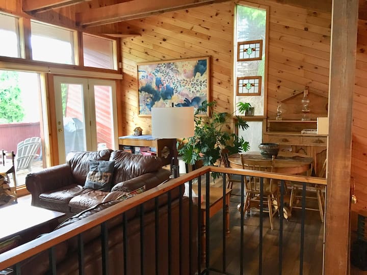 Chalet At Village Of Blue Mountain With Pool - Collingwood