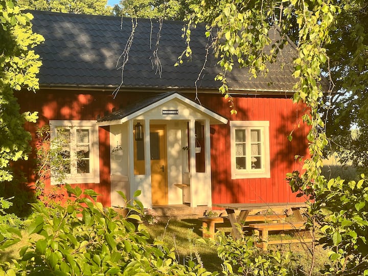 Sommaridyll Nära Göta Kanal - Töreboda