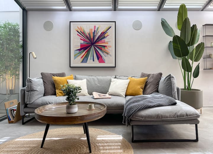 Luxury Urban Oasis: With Garden And Private Studio - Brentford