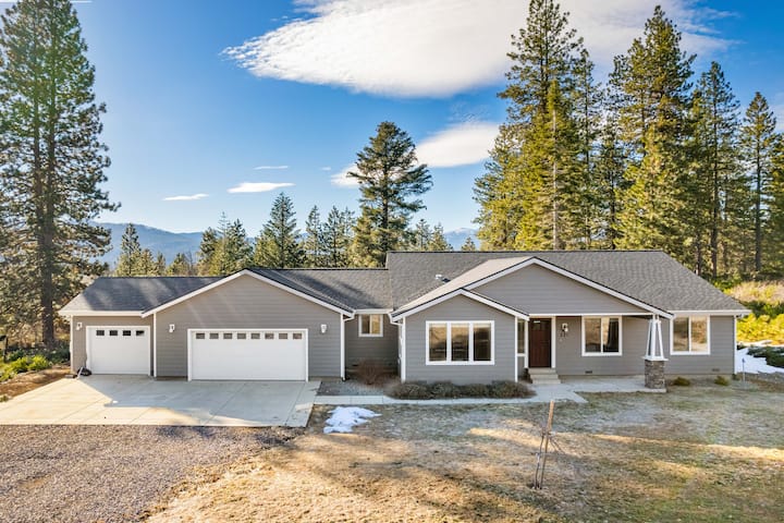 Black Diamond Breakaway, Close To Ski Park! - Mount Shasta, CA