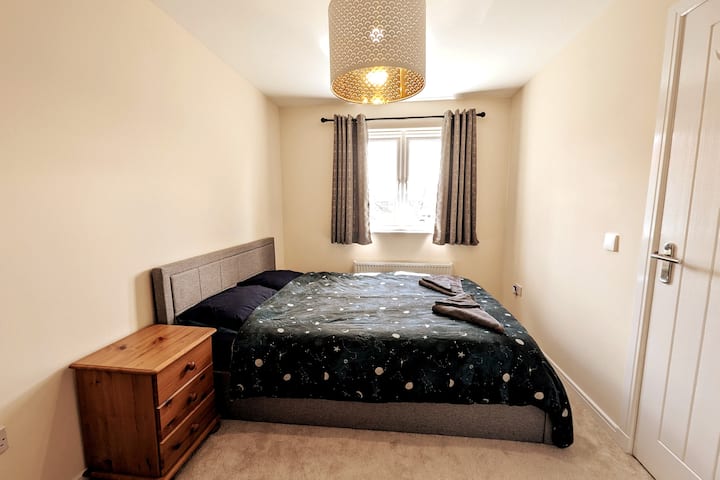 Two Bedrooms And A Shared Bathroom In A House - Musselburgh