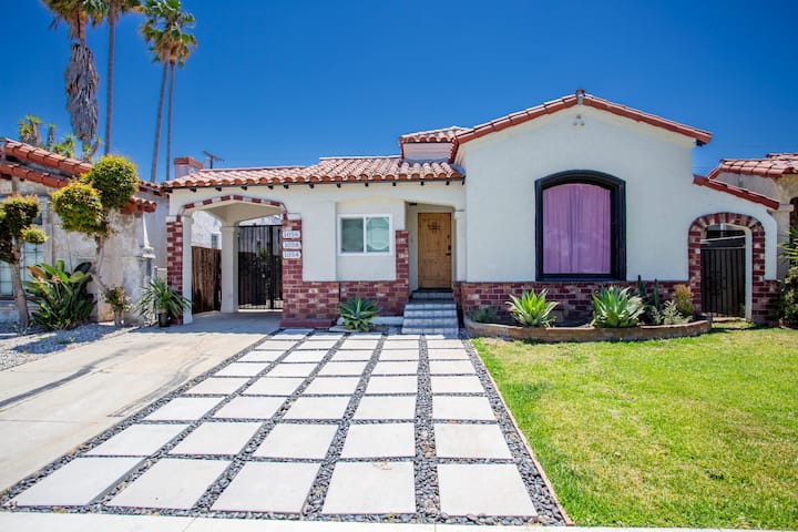 Casa Soto - Hawthorne, CA