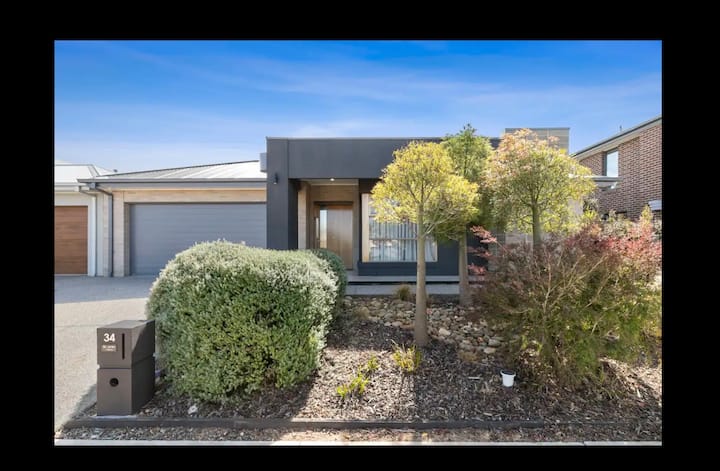 Sophisticated Abode - Geelong