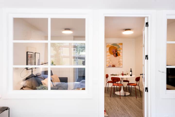 Stylish Apartment Next To Carcavelos Beach, Lisbon - Oeiras