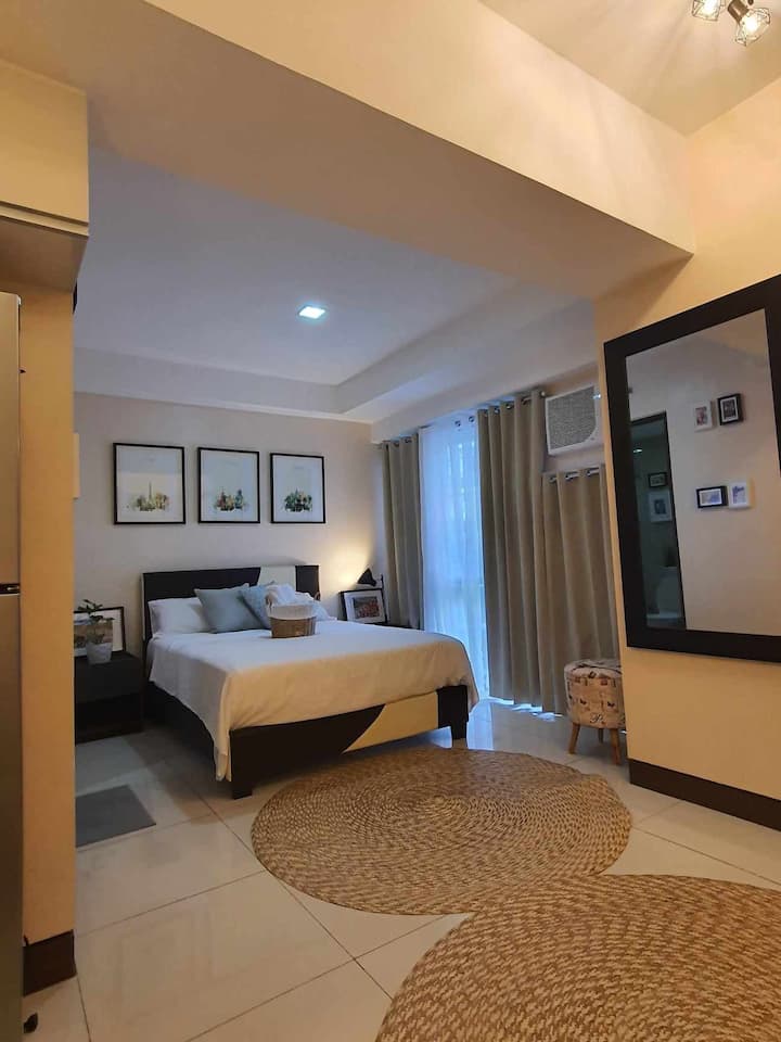 Viceroy 4 Mckinley Hill - W/ Up To 500 Mbps Studio - Taguig