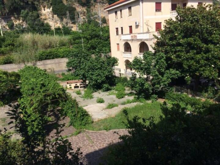 Intero Appartamento A Cetraro Marina - Piano Terra - Acquappesa