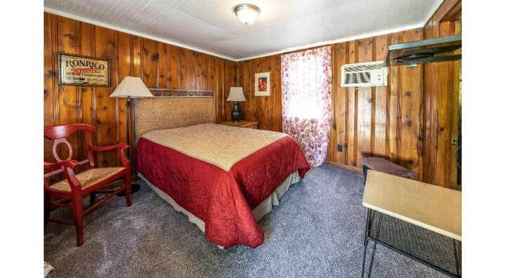 .3mi To Lake - Tiny Home - Lake Geneva, WI