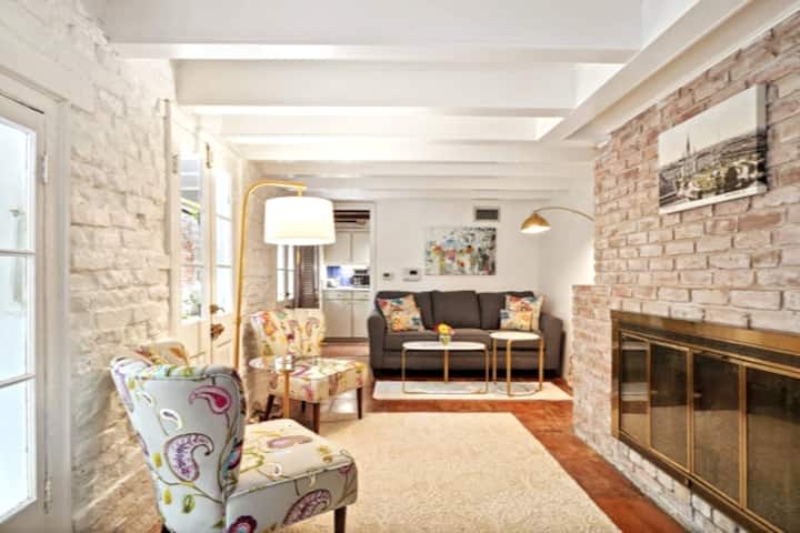 The Lanaux Mansion's Marigny Maisonette Guesthouse - New Orleans, LA