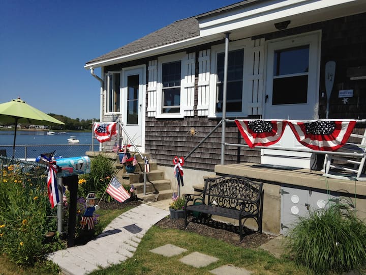 Waterfront Sea Breeze Cottage-wareham Ma - Wareham, USA