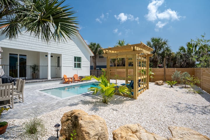 Floridian Bungalow•2 Min Walk To Beach•heated Pool - Vilano Beach, FL