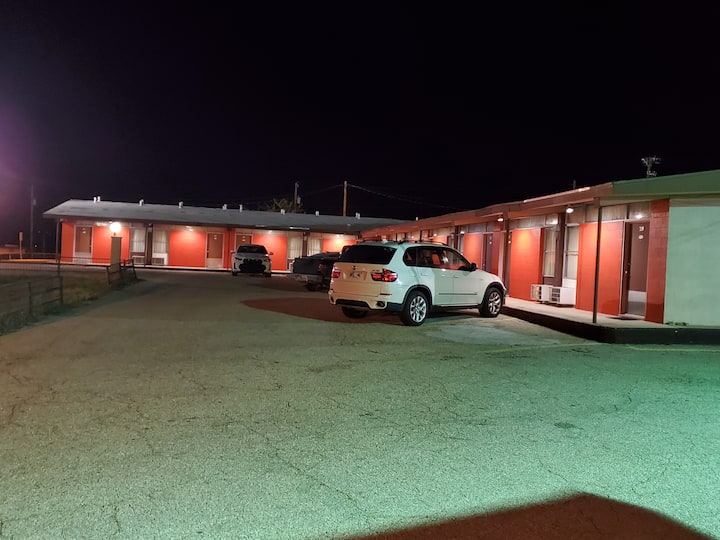Holiday Host Motel & Rv Park 2 Bed - Sonora, TX