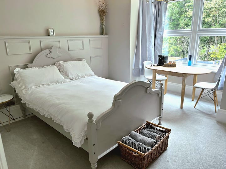 The West Wing @11a. Its Minutes From Viking Bay - Broadstairs
