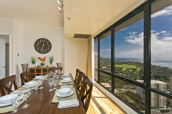 Waikiki  5 Min Walk To Beach! Ph 1000sqft 2/2/1 - Honolulu, HI