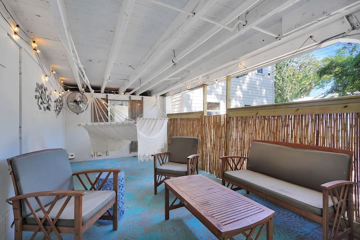 Romantic Cottage In Heart Of St Augustine - St. Augustine, FL