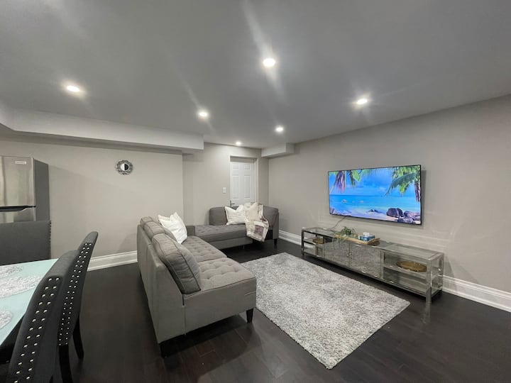Luxury Basement Apartment - Pickering