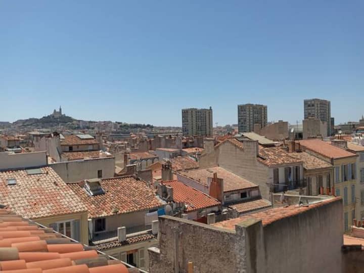Appartement Cosy Avec Vue, 2 Chambres - Marseille