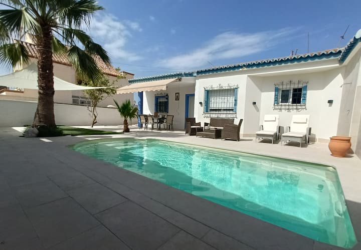 Espectacular Villa Con Piscina Privada Aguadulce - Almería