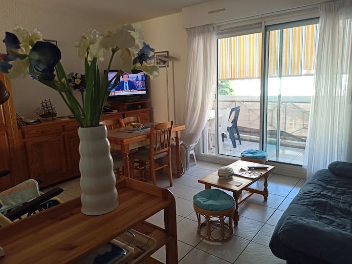 Appart T2 Tout à Pied Terrasse Parking Ascenseur - Royan