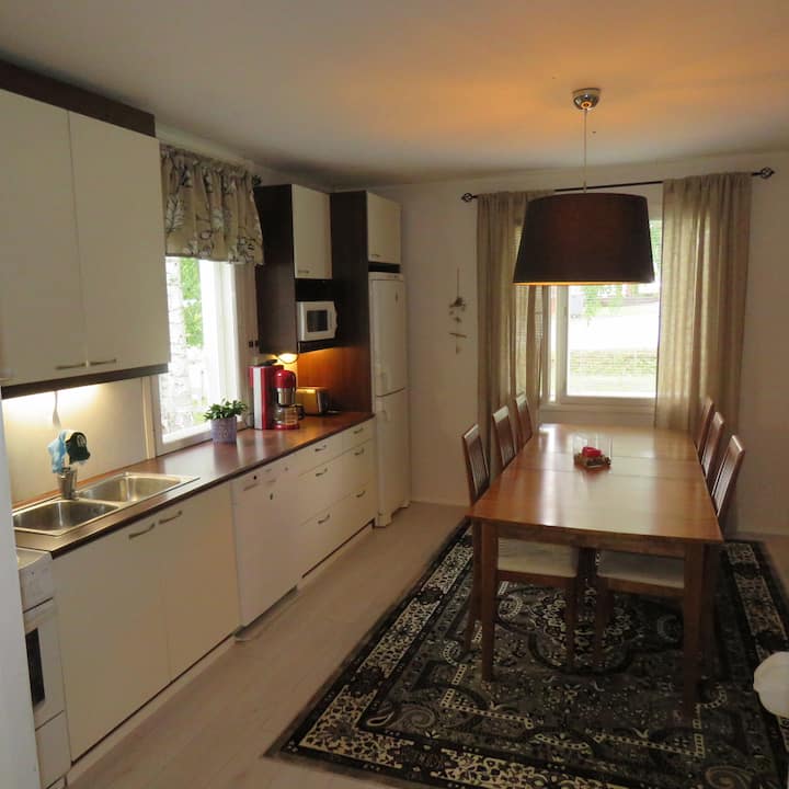 Omakotitalo Lähellä Keskustaa - Kemi