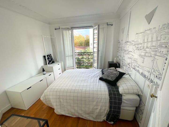 Chambre Avec Balcon Chez Guillaume, Gare De Lyon - Paris