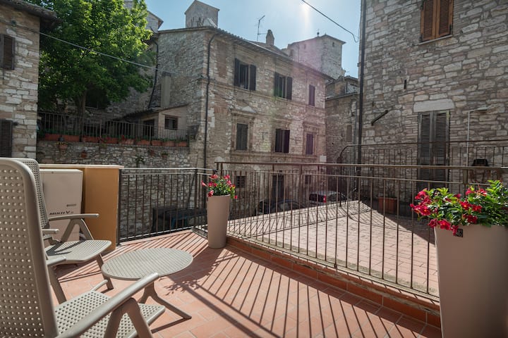 Appartamento Moderno Nel Centro Storico Di Assisi - Spello
