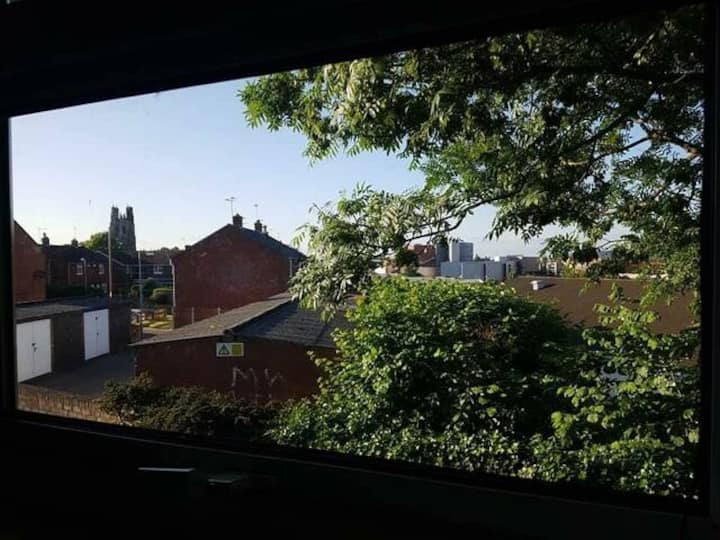Welcoming Home On The Outskirts Of The Centre. - Wrexham