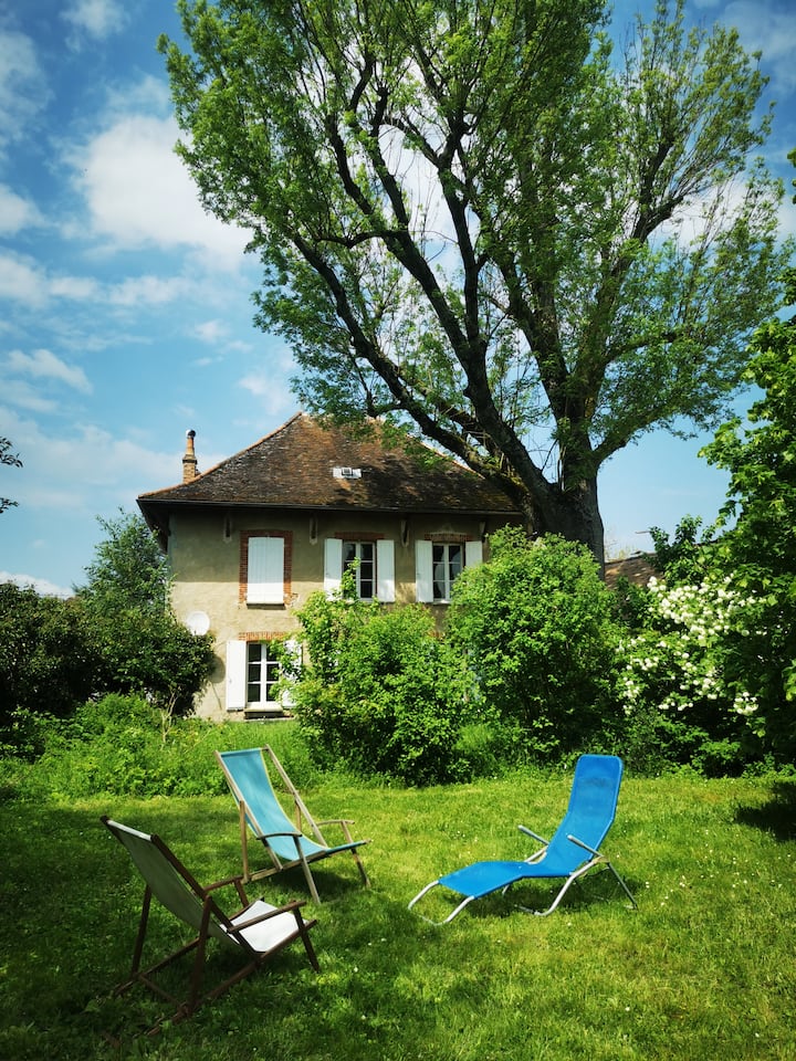 Maison Familiale De Village - Yonne