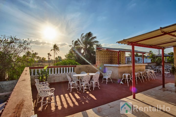 Stunning & Cozy 2br House W/ Terrace In Varadero - Varadero