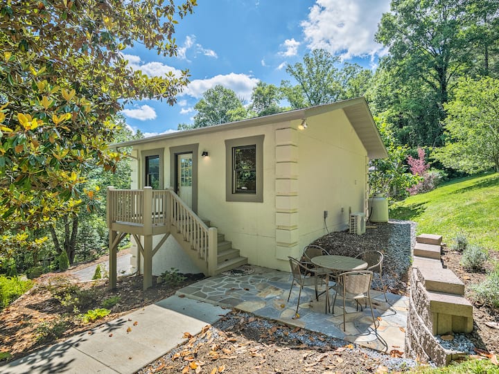 Nest At The Overlook Asheville Guest House - Asheville, NC
