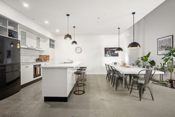 Charming Historic Brewery Loft - Richmond