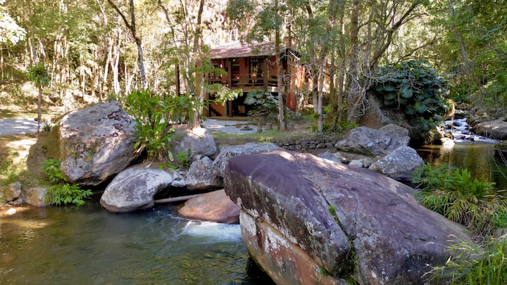 The Waterfall House - Petrópolis